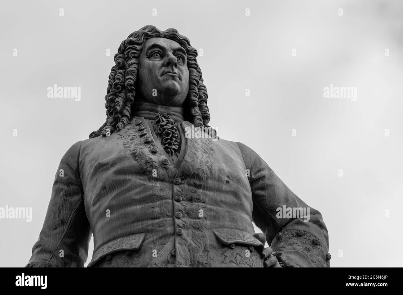 Handel statue Black and White Stock Photos & Images - Alamy
