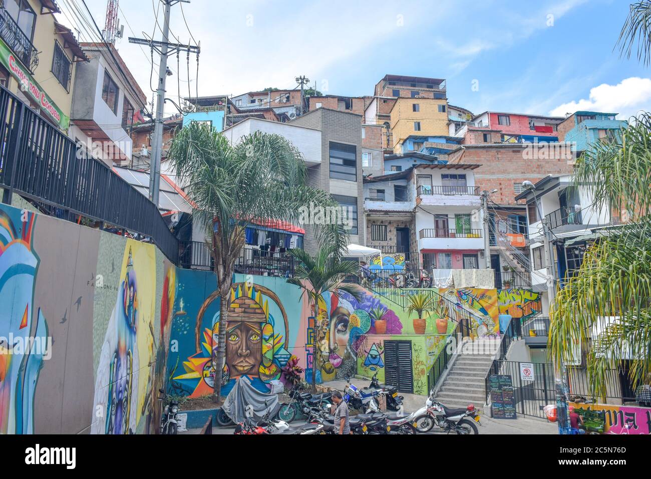 Comuna 13, Medellin, Colombia Stock Photo - Alamy