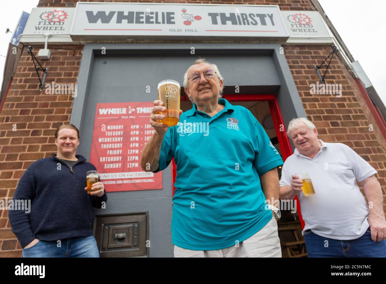 Pub reopens after Coronavirus lockdown UK Stock Photo - Alamy