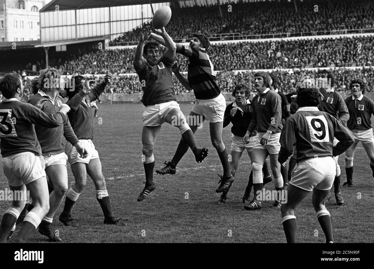 Barry white 1970s hi-res stock photography and images - Alamy