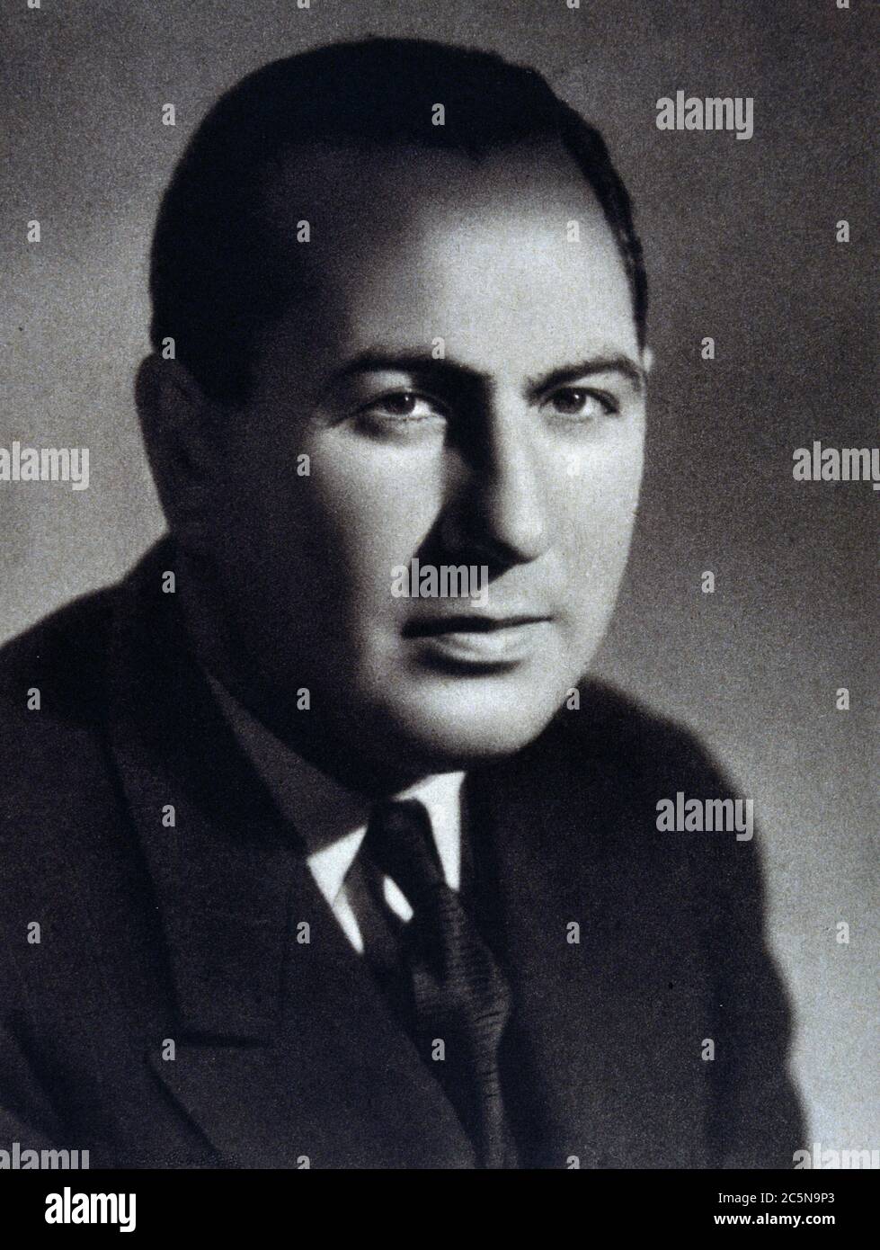 1913 1986 hi-res stock photography and images - Alamy