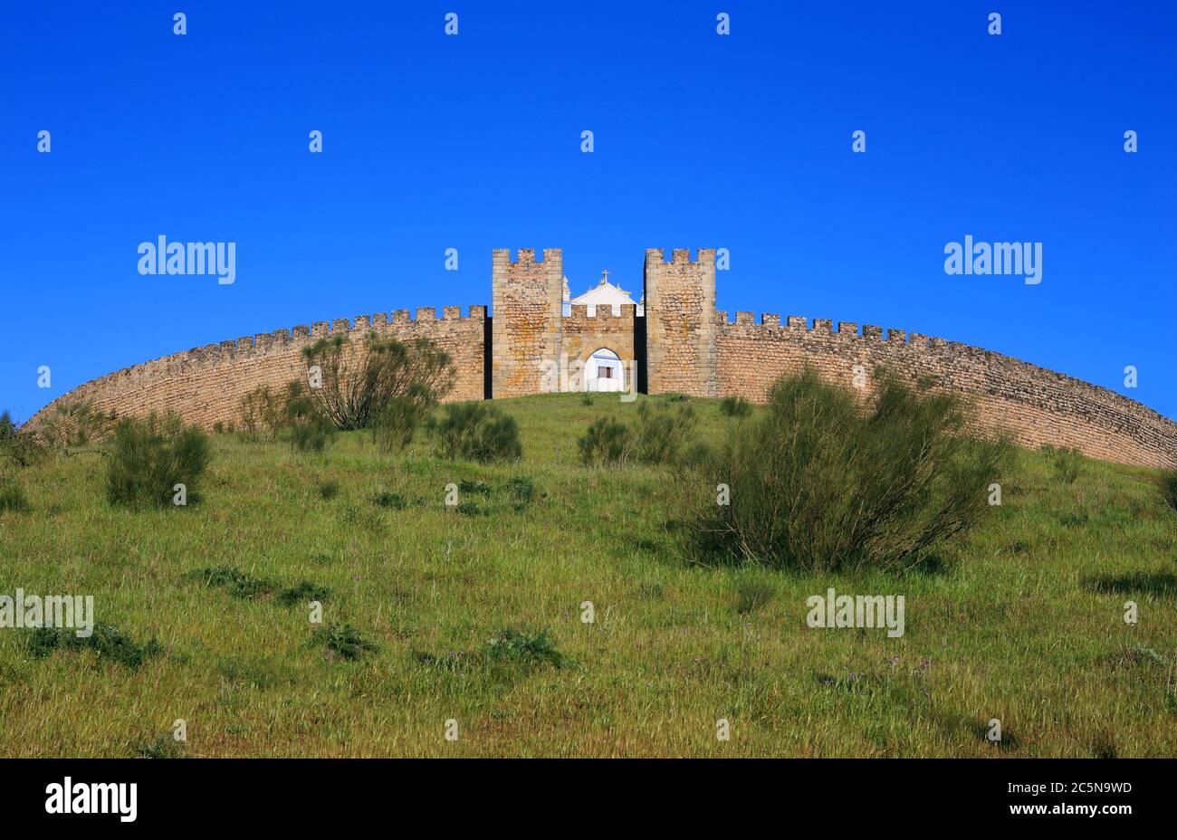 Portugal, Alentejo, Evora district, Arraiolos. The medieval hilltop ...