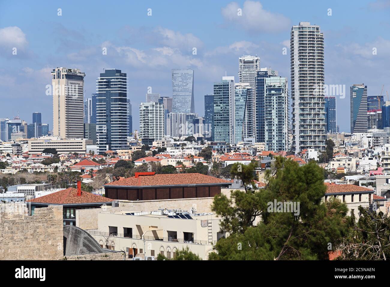 Tel Aviv, Israel - April 05, 2019: Downtown Tel-Aviv skyline cityscape ...