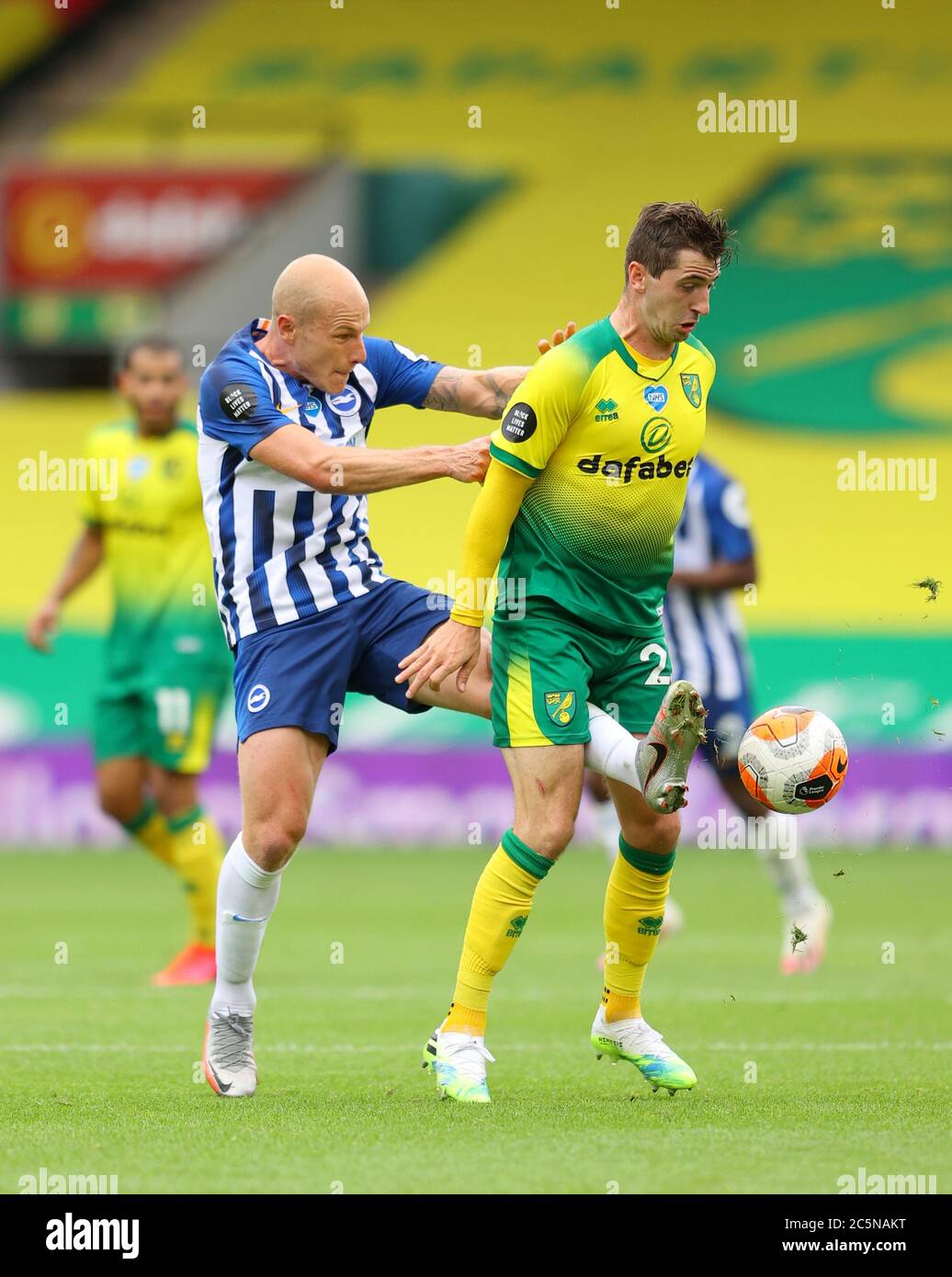 Aaron mclean premier league hi-res stock photography and images - Alamy