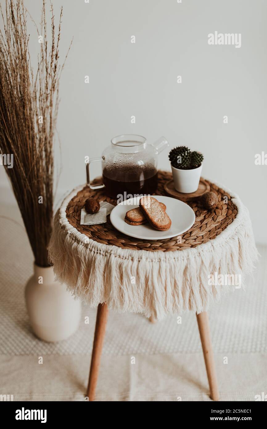 Tea breakfast shopping hi-res stock photography and images - Alamy