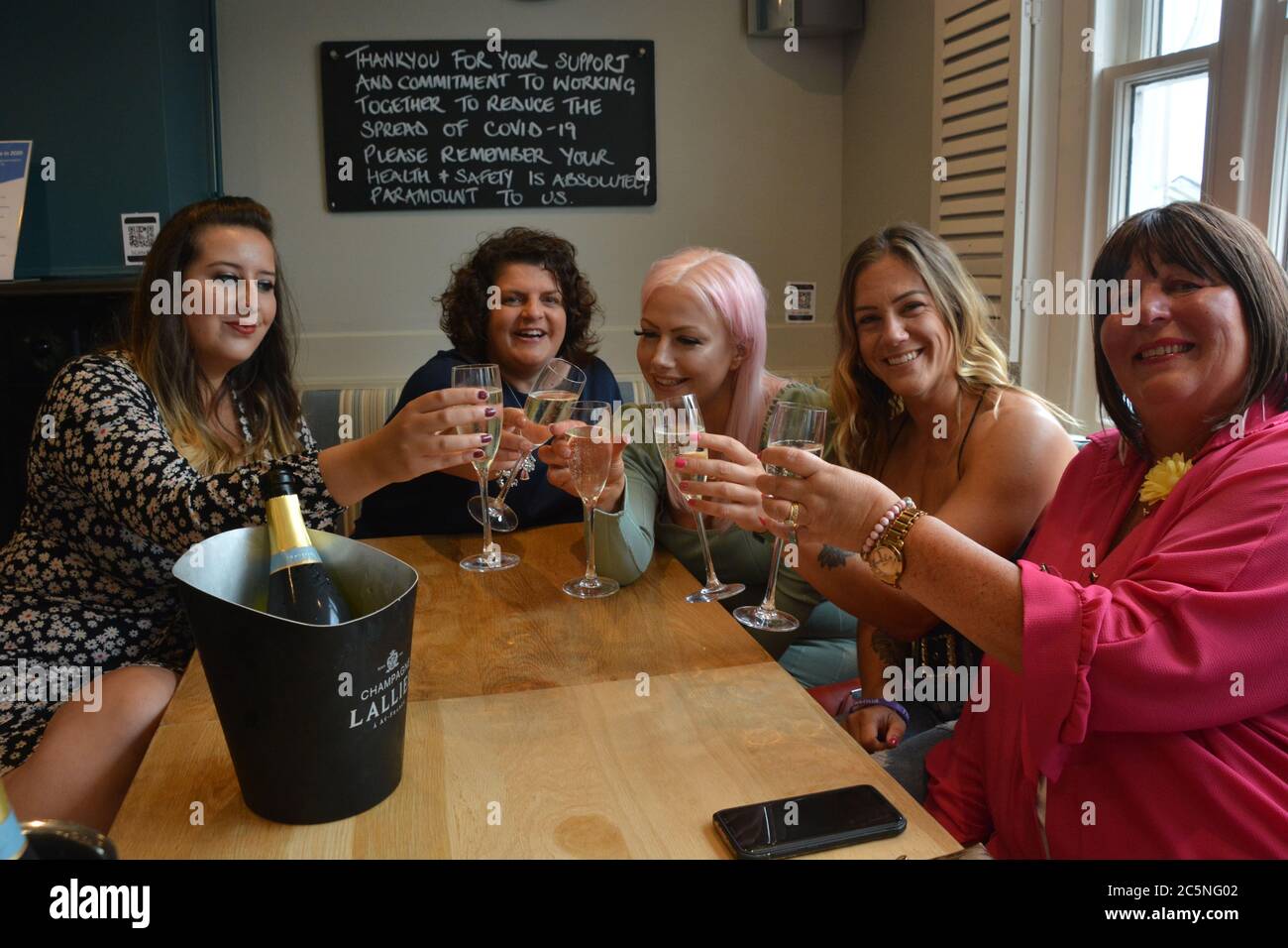 Sarah bistro hi-res stock photography and images - Alamy