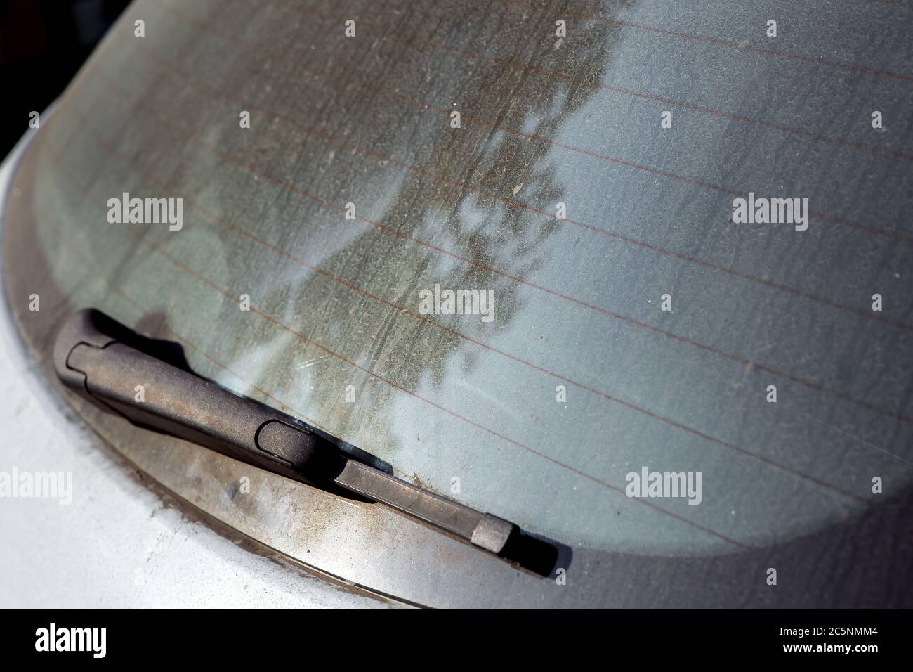 Windscreen wipers and mud hi-res stock photography and images - Alamy
