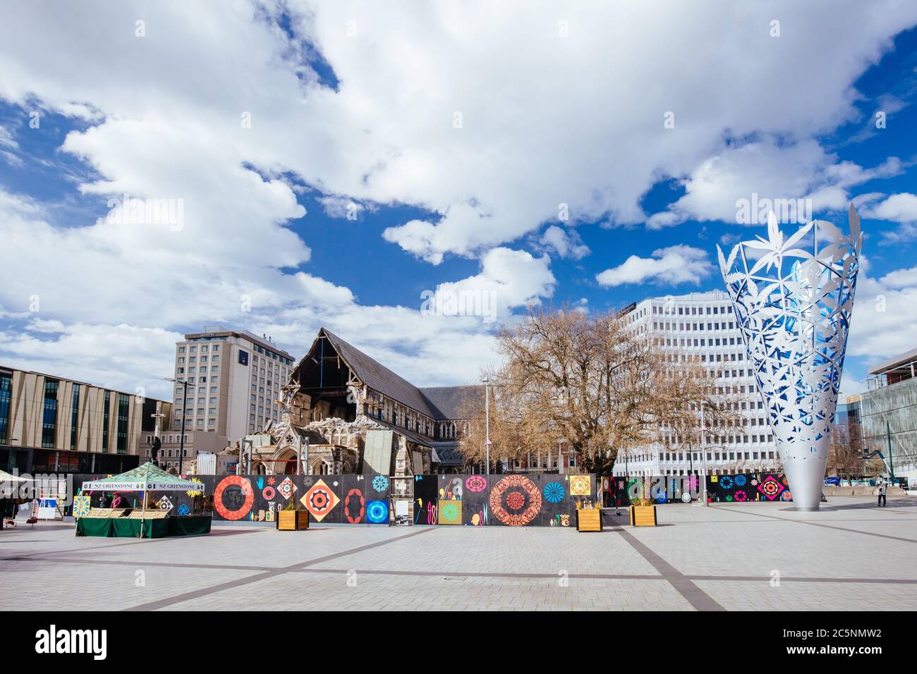 Christchurch statues hi-res stock photography and images - Alamy