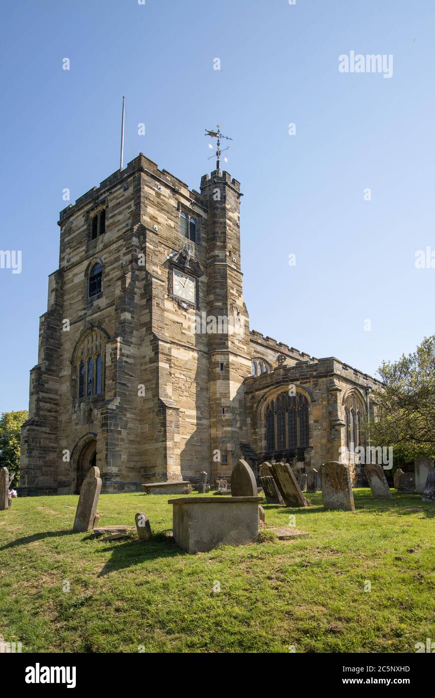 St dunstan’s church cranbrook hi-res stock photography and images - Alamy