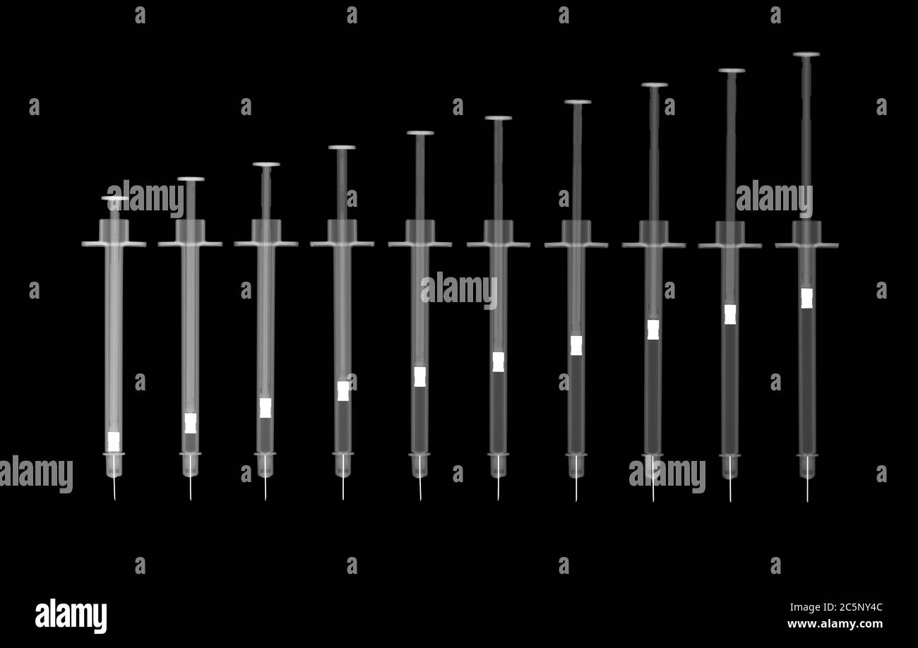 Syringes needle hi-res stock photography and images - Alamy