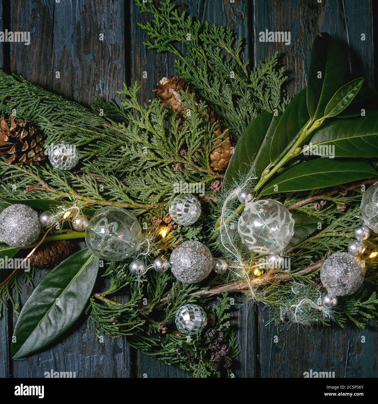 Green christmas table decor hi-res stock photography and images - Alamy