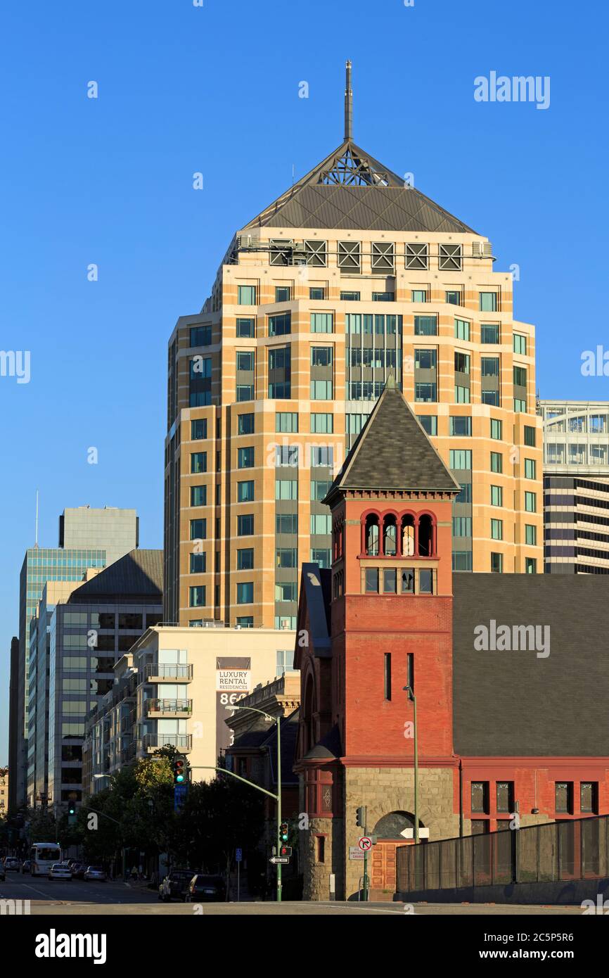 Ronald dellums federal building hi-res stock photography and images - Alamy