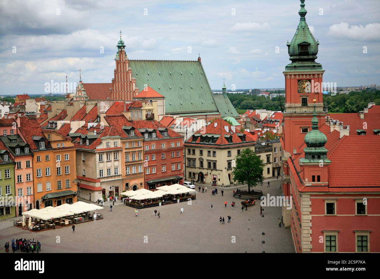 Warsaw Royal Palace Square, Plac Zamkowy. Gate to the historic old town ...