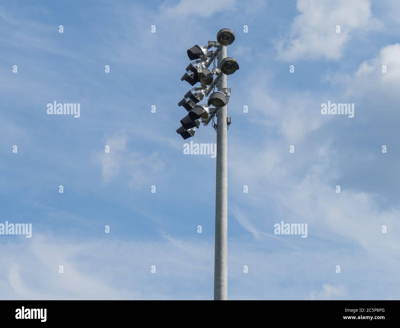 Sodium Vapor Street Lights High Resolution Stock Photography and Images ...