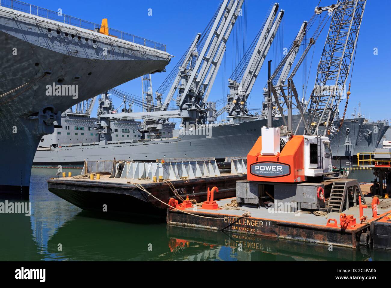 United navy ships in port hi-res stock photography and images - Alamy