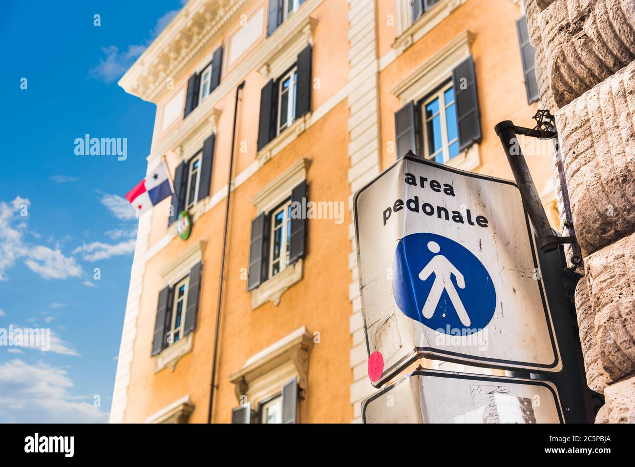 Area Pedonale (Pedestrian area) sign in Rome, Italy Stock Photo - Alamy