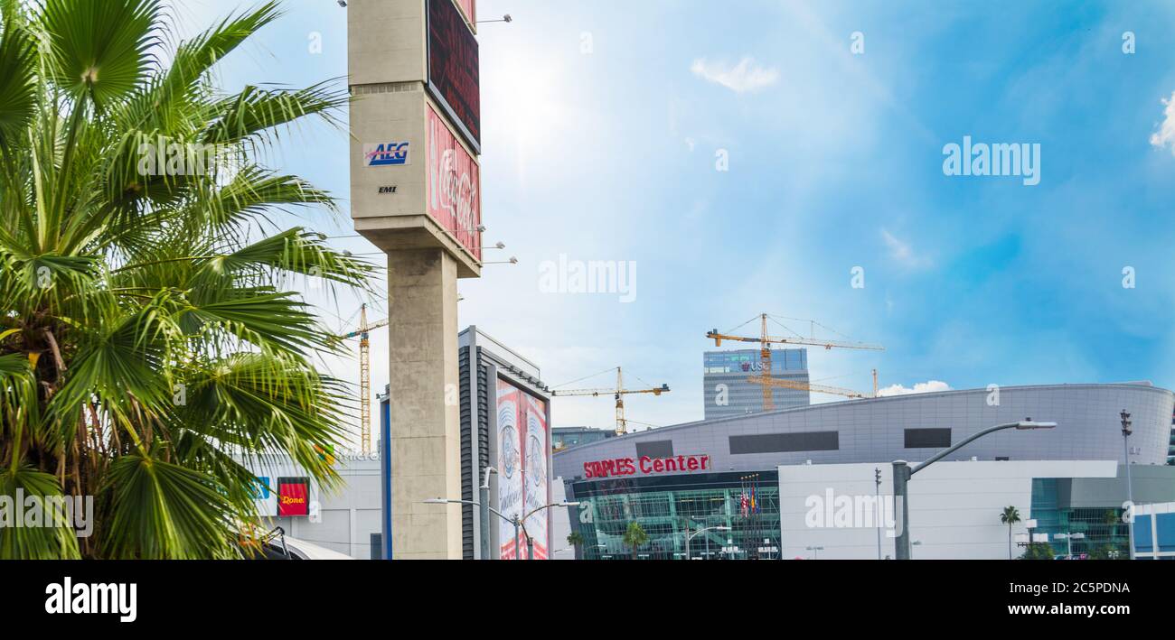 Los Angeles, CA, USA - October 27, 2016: Staples Center building Stock ...