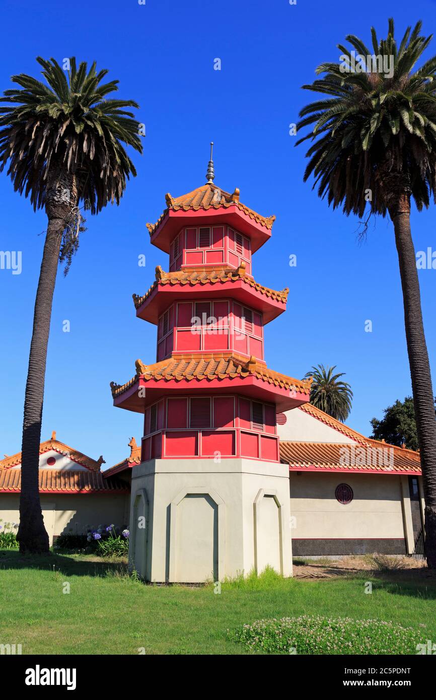 Northern pagoda hi-res stock photography and images - Alamy