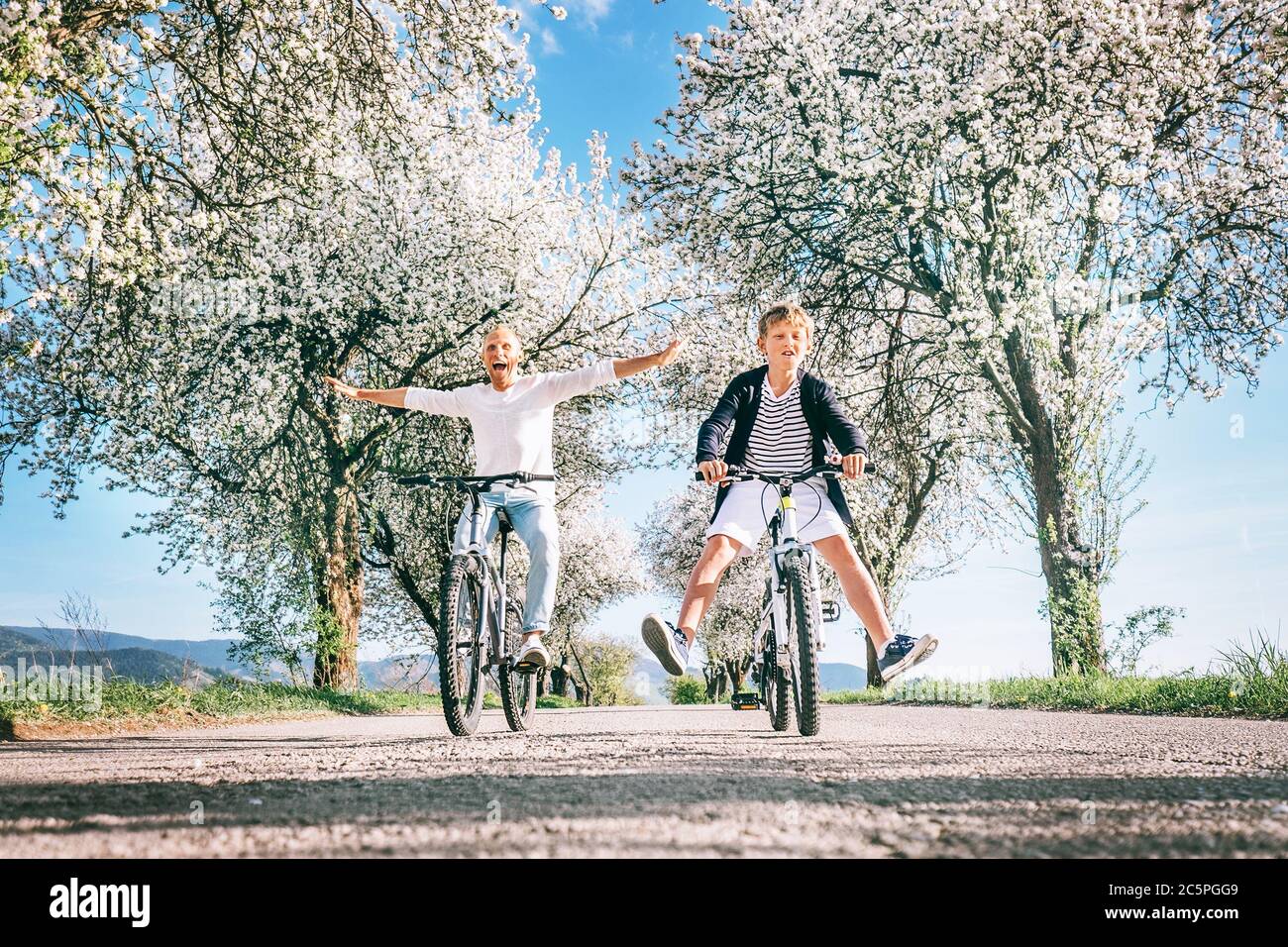 Man under apple tree hi-res stock photography and images - Alamy