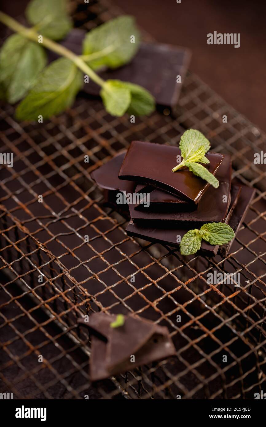 Milk chocolate bars hi-res stock photography and images - Alamy