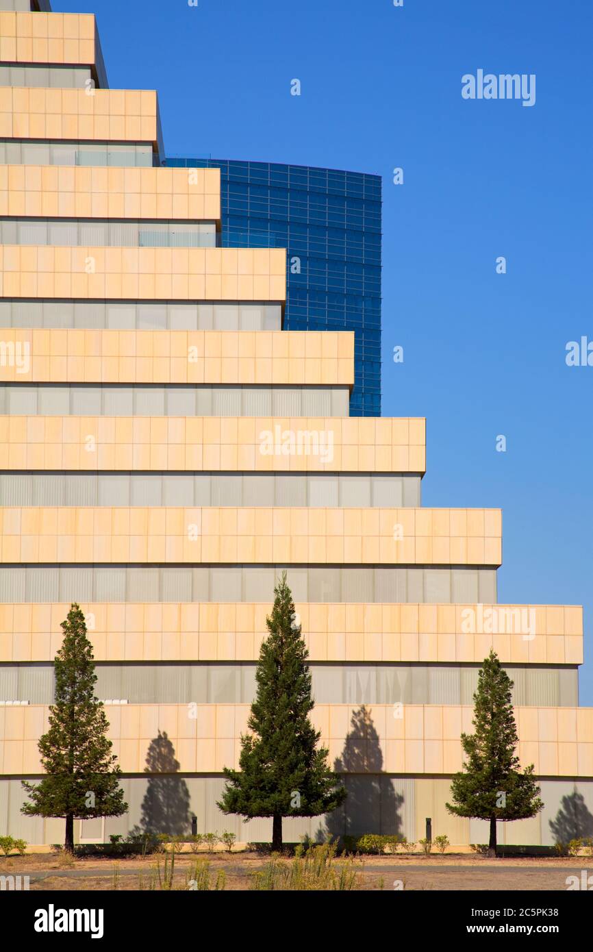 Ziggurat building hi-res stock photography and images - Alamy