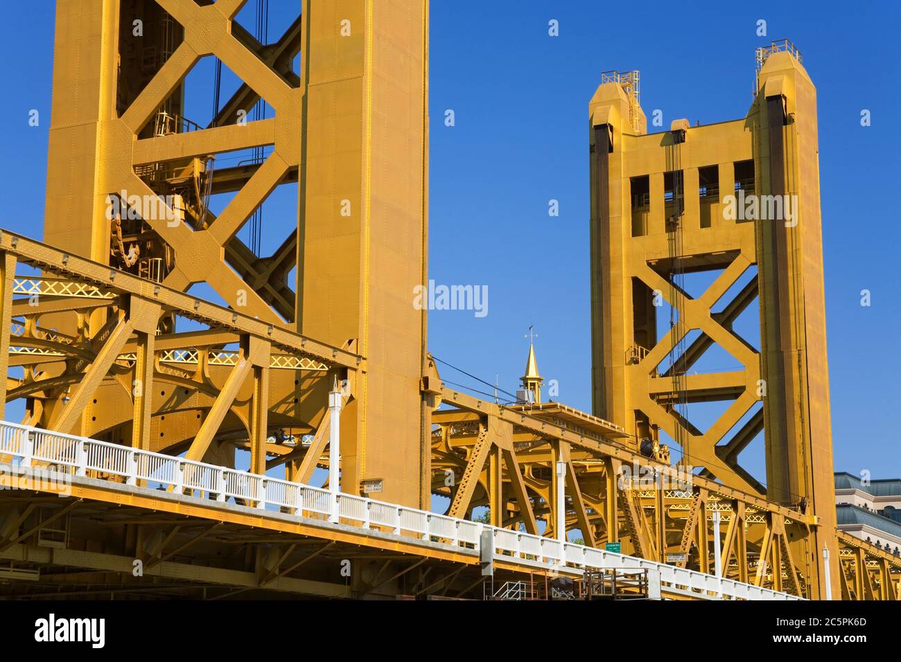 Historic Tower Bridge over the Sacramento River, Sacramento, California ...