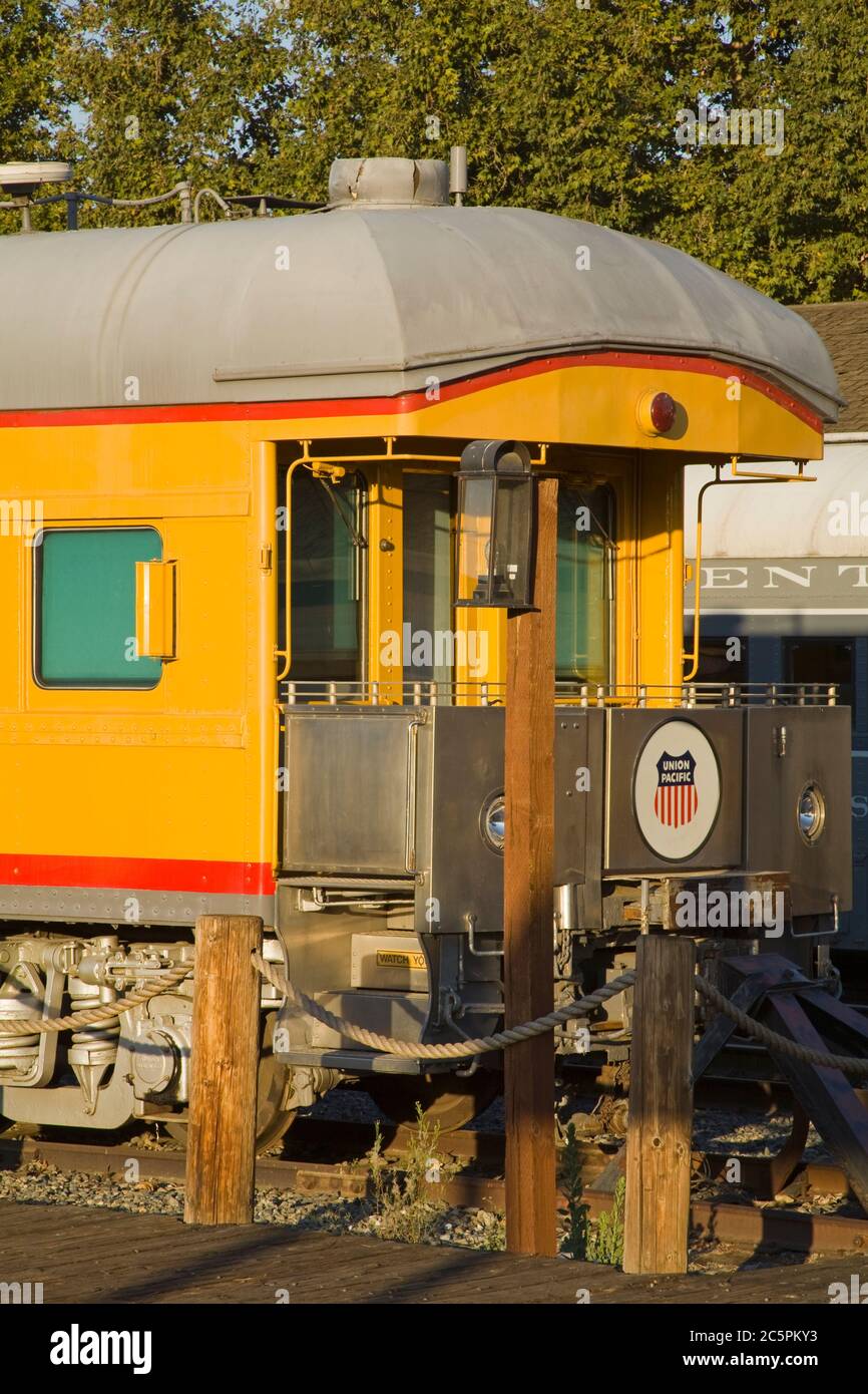 Railway depot hi-res stock photography and images - Alamy