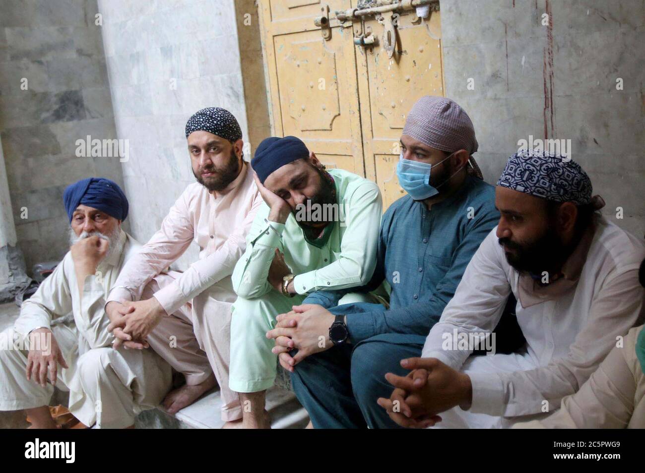 Sikh funeral hi-res stock photography and images - Alamy