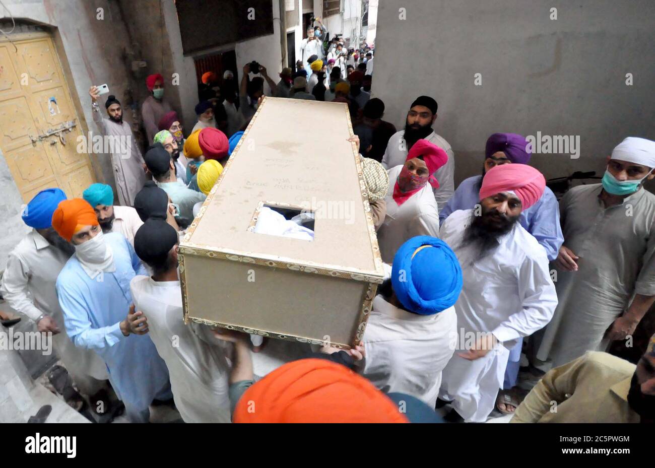 Sikh funeral hi-res stock photography and images - Alamy