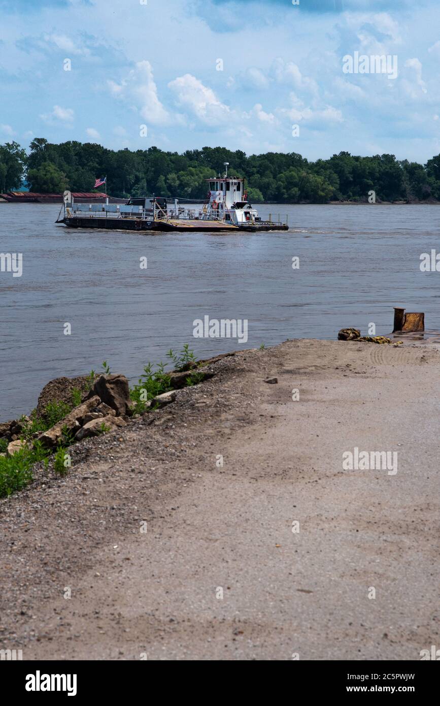 Car ferry ramp hi-res stock photography and images - Alamy