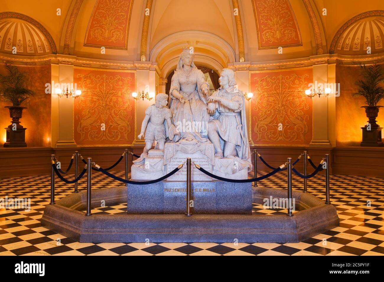 Statue of Queen Isabella & Columbus in the Rotunda of the State Capitol ...