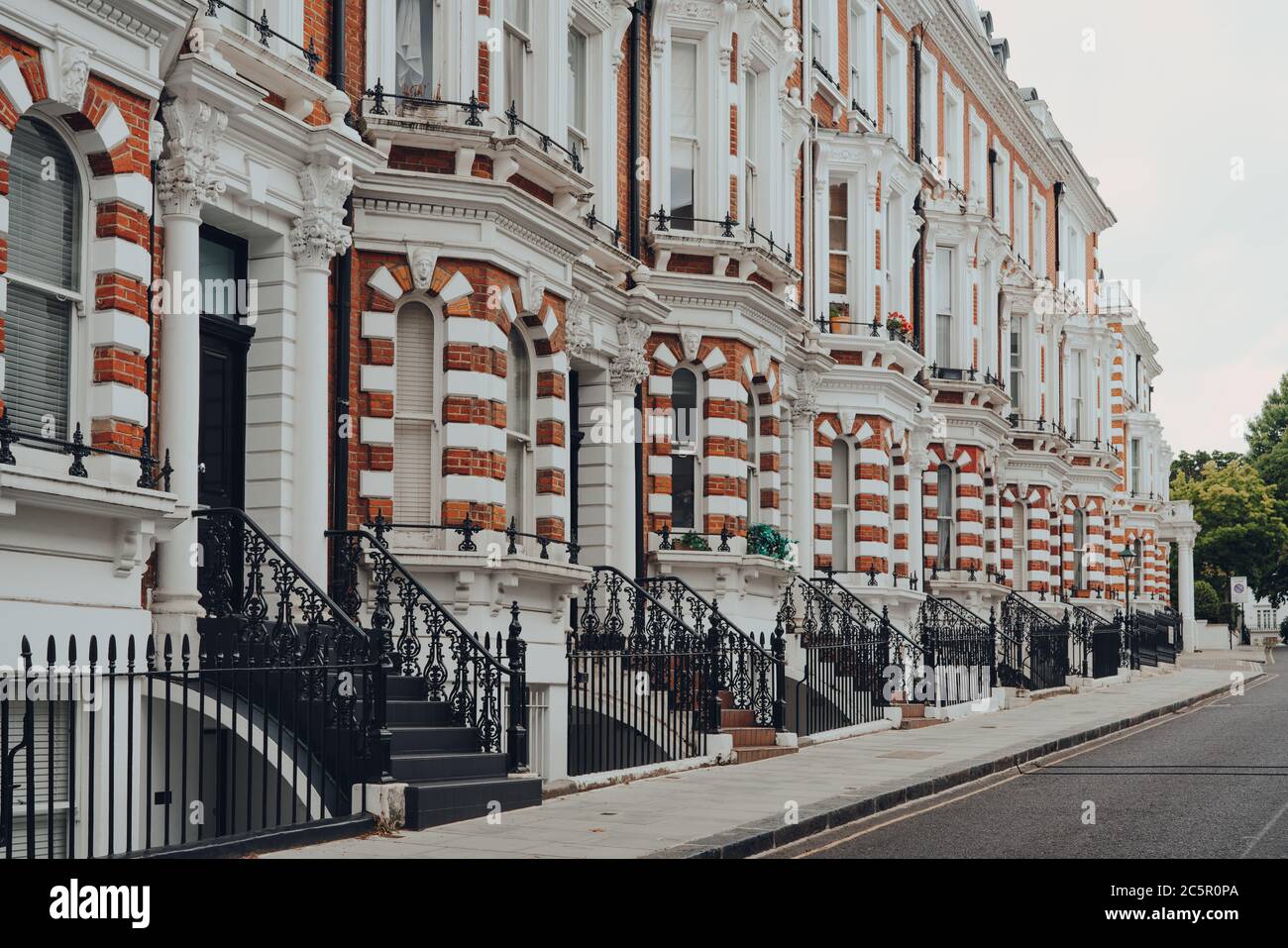 Stoops of house hi-res stock photography and images - Alamy