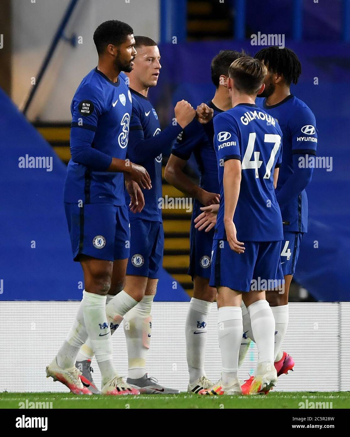 Chelsea's Ross Barkley (2nd left) celebrates with his team-mates after ...