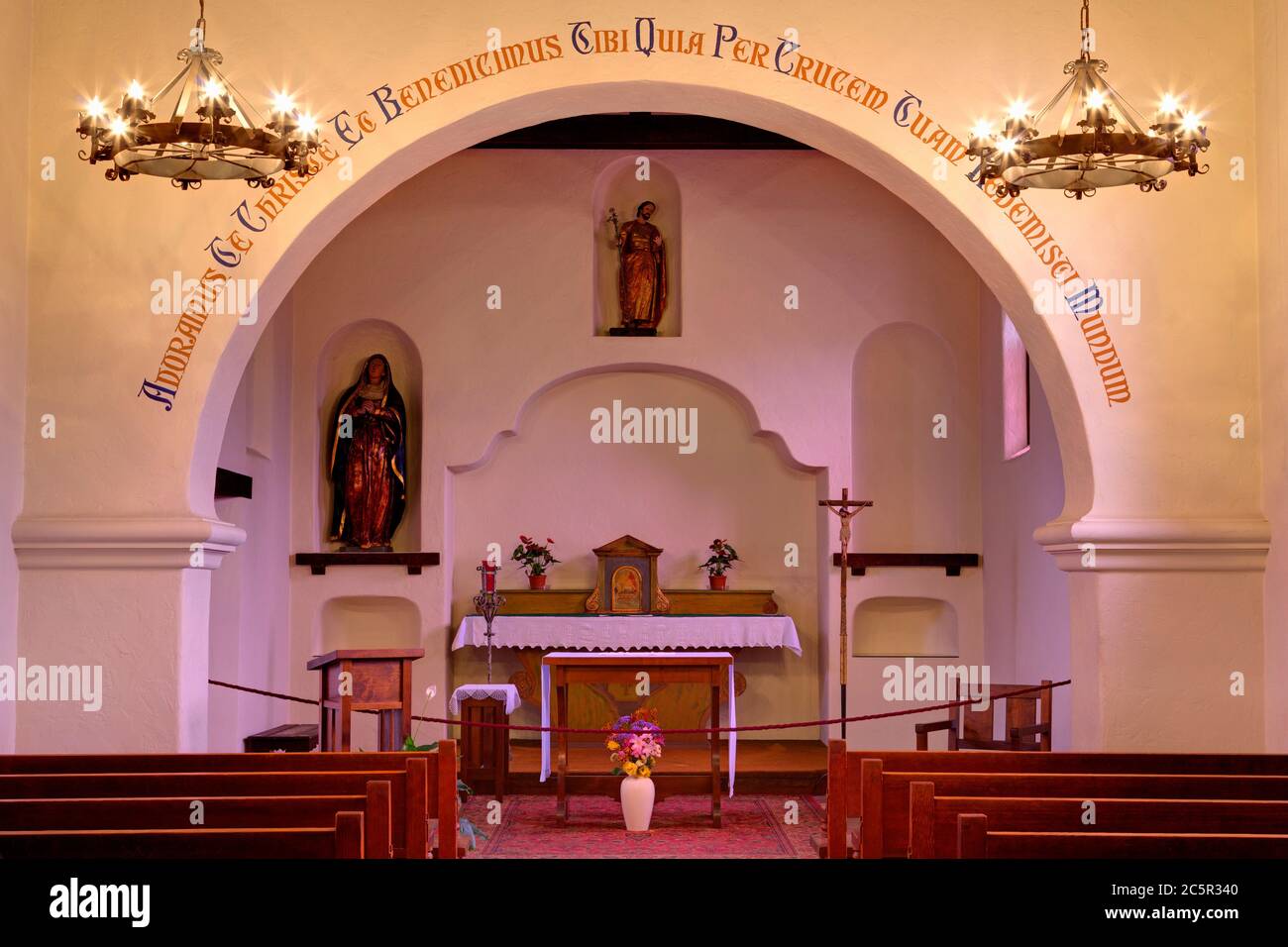 Mission church santa cruz hi-res stock photography and images - Alamy