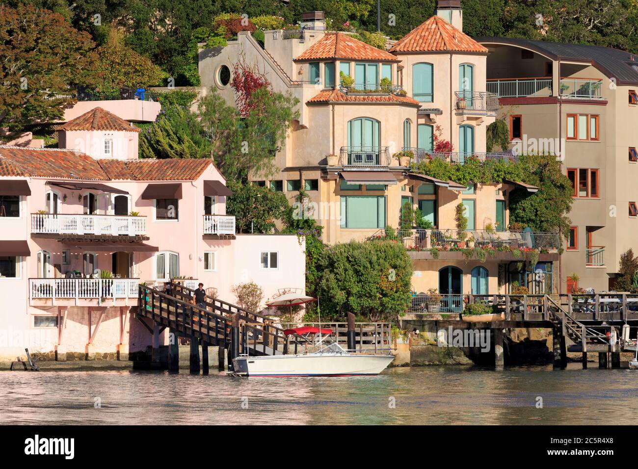 Homes in tiburon hi-res stock photography and images - Alamy