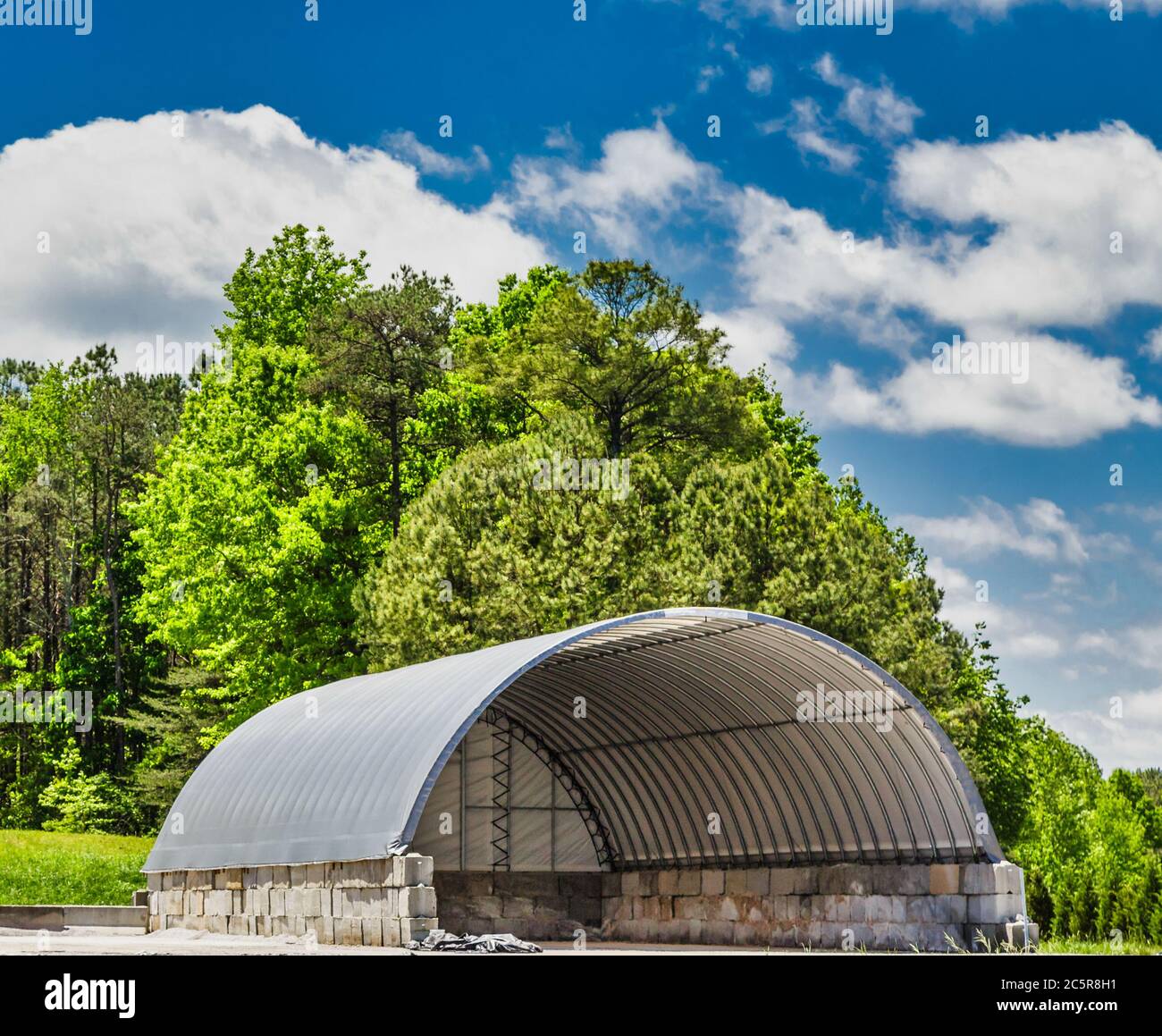 Road Gravel Storage Shed Stock Photo - Alamy