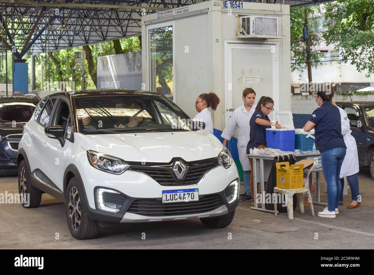 RIO DE JANEIRO,BRAZIL,ARCH,23,2020: flu vaccine in elderly people ...