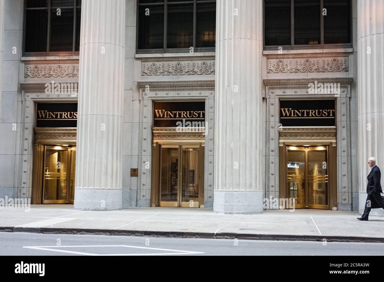 Wintrust bank chicago hi-res stock photography and images - Alamy