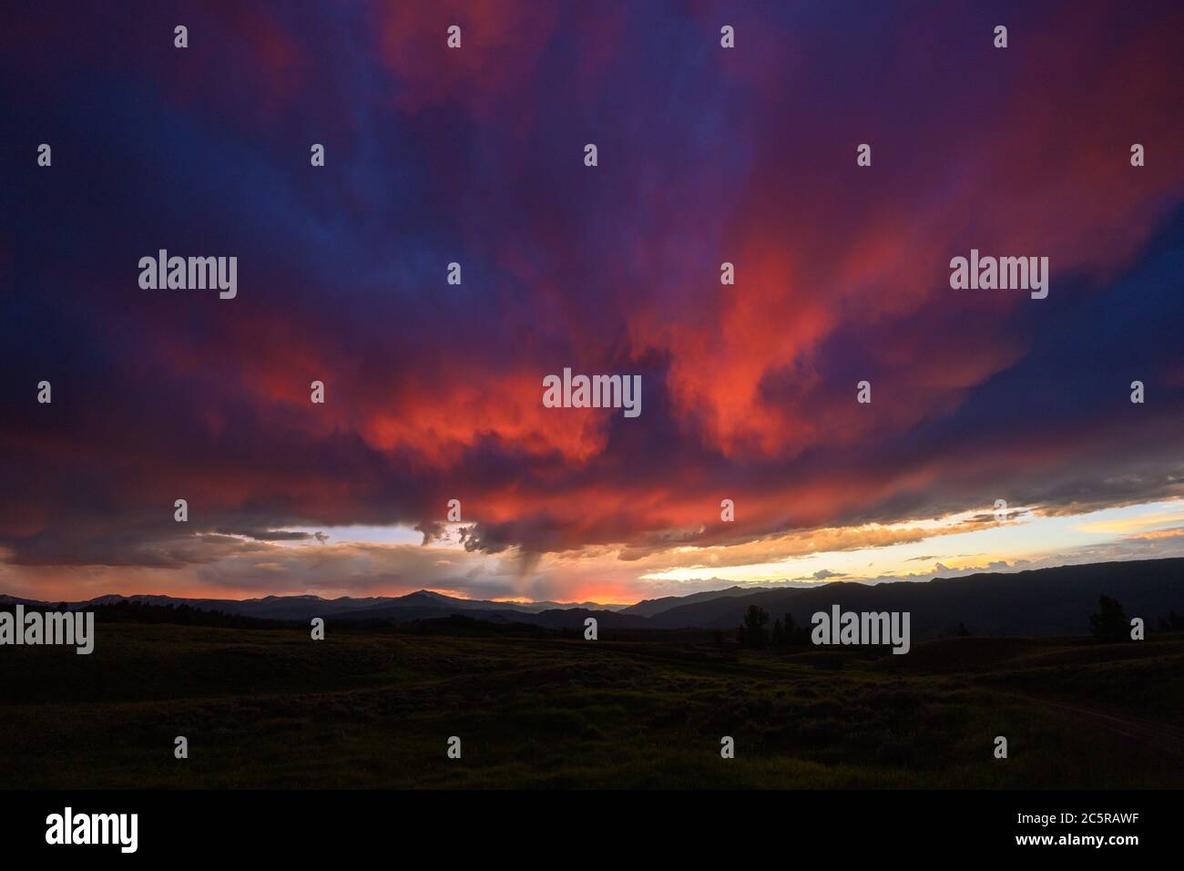 Sunset over yellowstone hi-res stock photography and images - Alamy