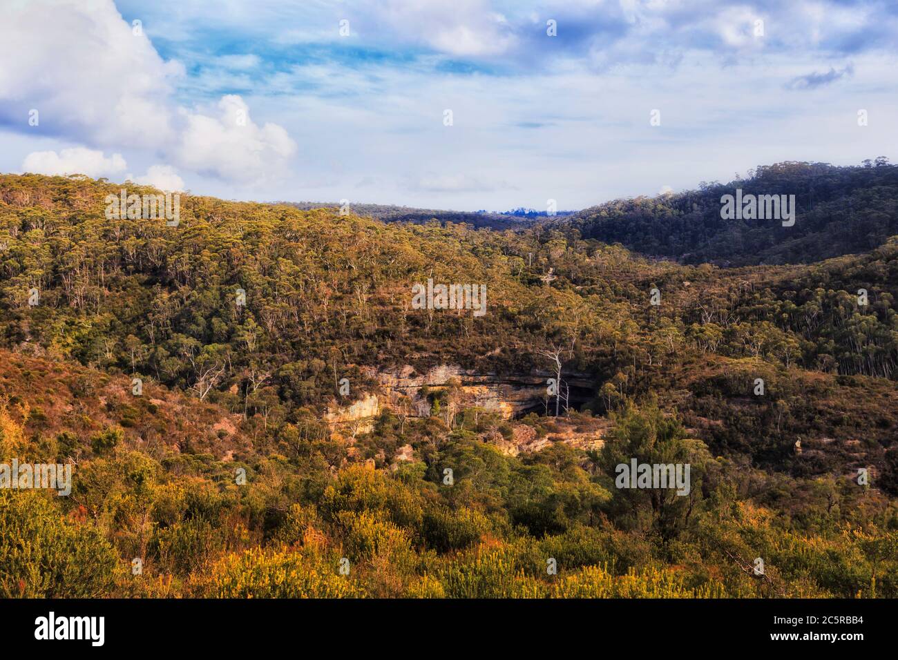 Cave walls hi-res stock photography and images - Alamy