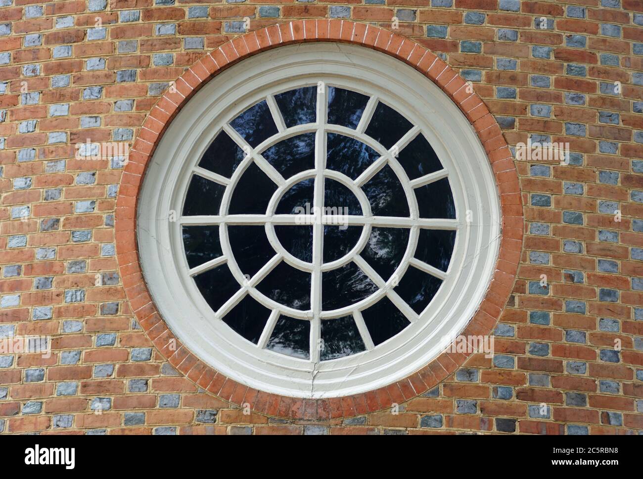 Red window frames hi-res stock photography and images - Alamy