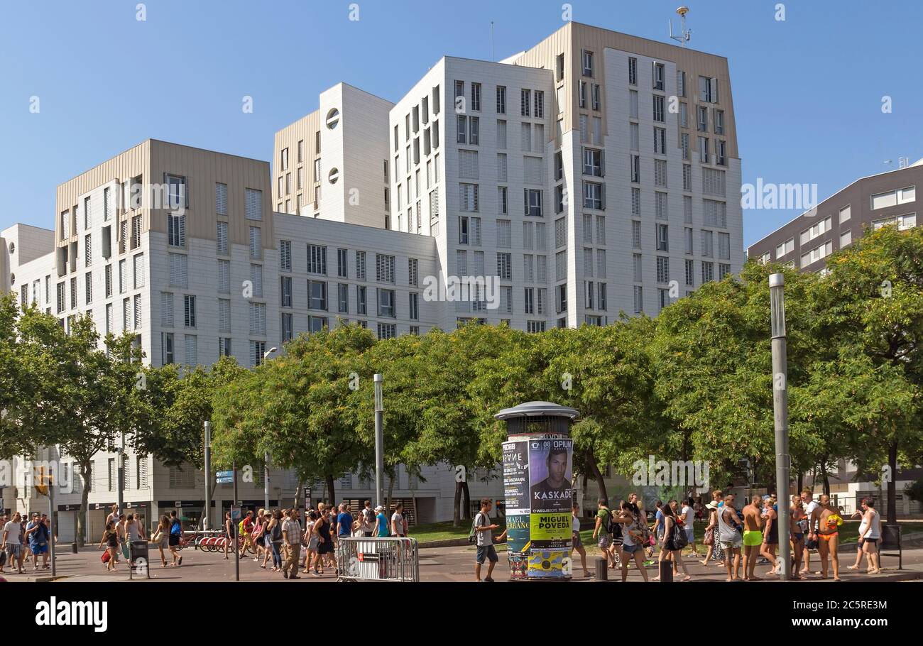 BARCELONA, SPAIN - JULY 4, 2015: New modern architecture in the ...