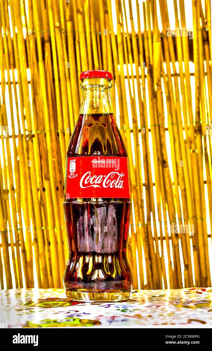 Coca cola classic hi-res stock photography and images - Alamy