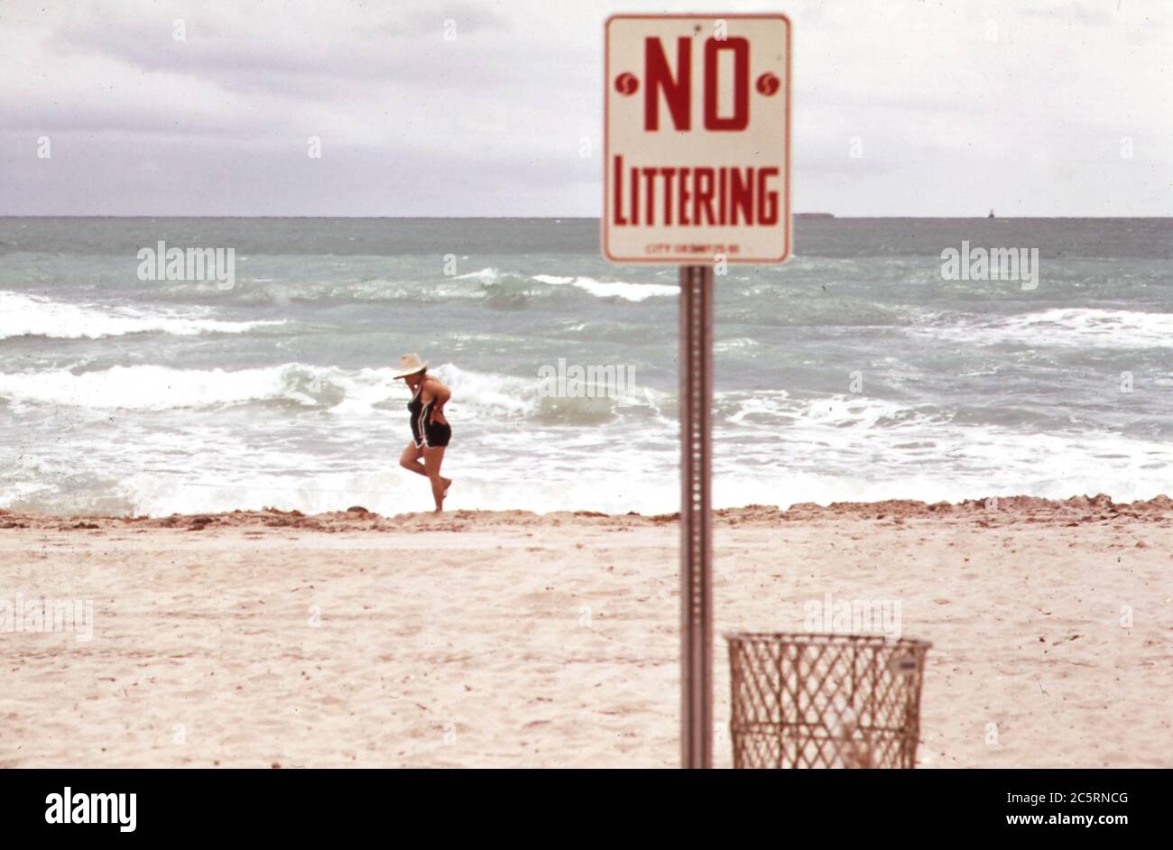 1970s beach photos hi-res stock photography and images - Alamy