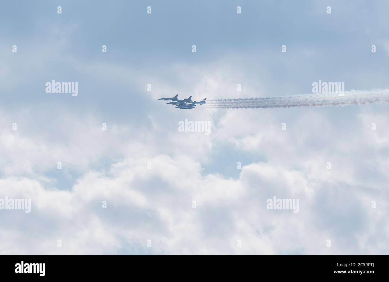 New York, NY - July 4, 2020: U.S. Air Force Thunderbirds fly over the ...