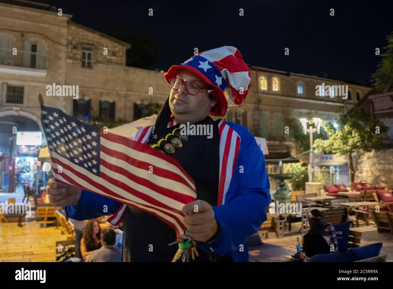 Man wearing israeli flag hi-res stock photography and images - Alamy