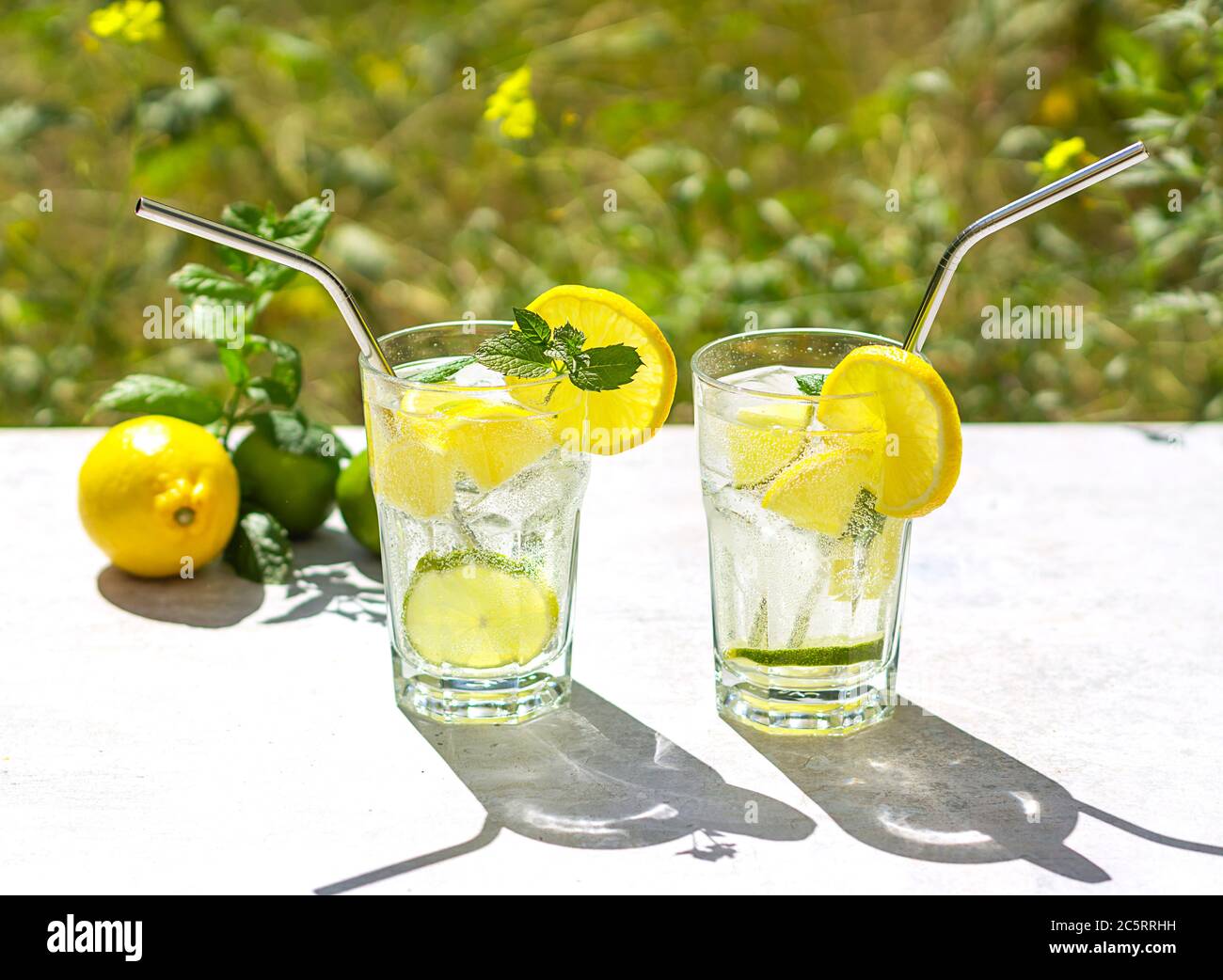 Lime refreshing hi-res stock photography and images - Alamy