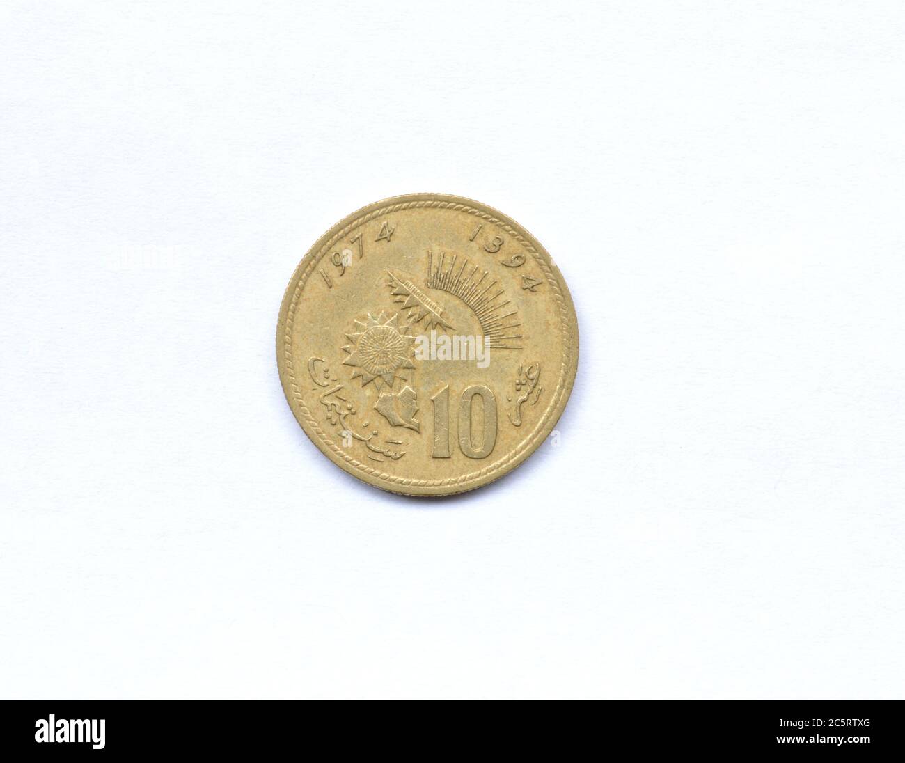 Obverse of 10 santimat coin made by Morocco in 1974 Stock Photo - Alamy
