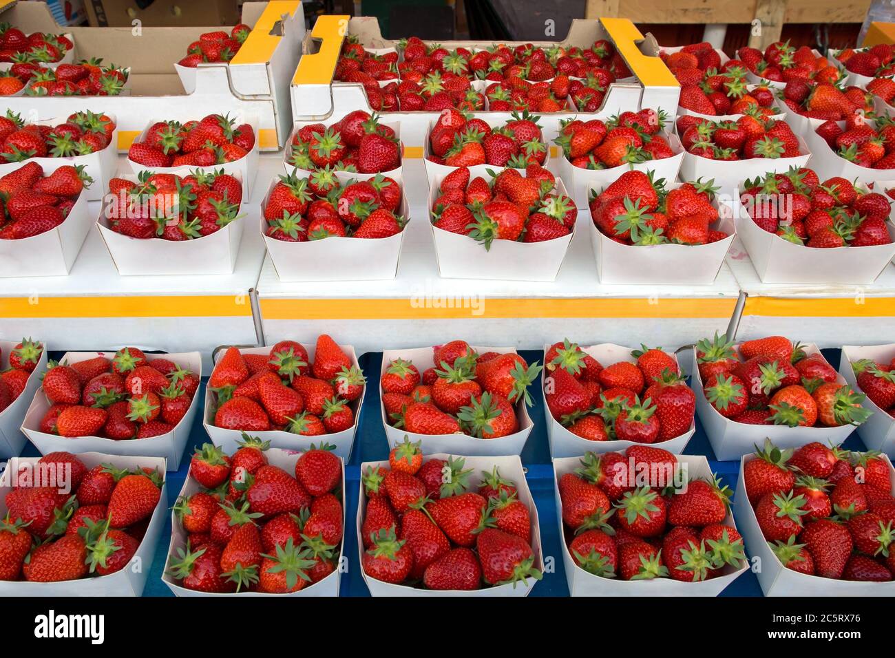 Fresh strawberries at a farmers market in France Stock Photo - Alamy