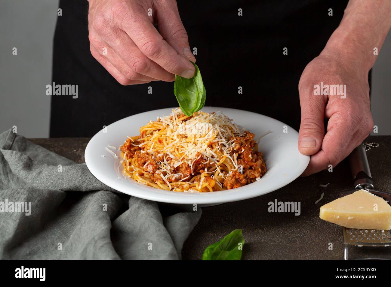 Men's hands cooking hi-res stock photography and images - Alamy